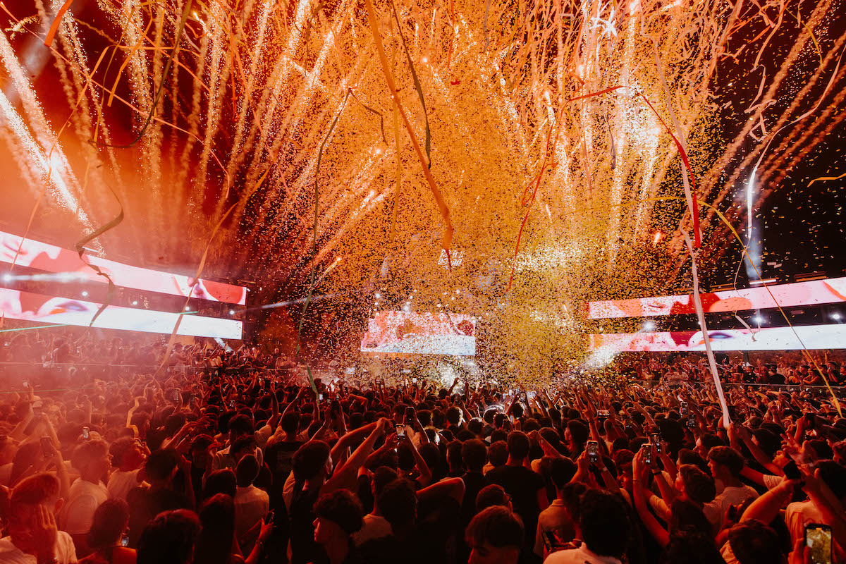 Vega Discoteque Unveils Grand Season Finale - Electric Mode
